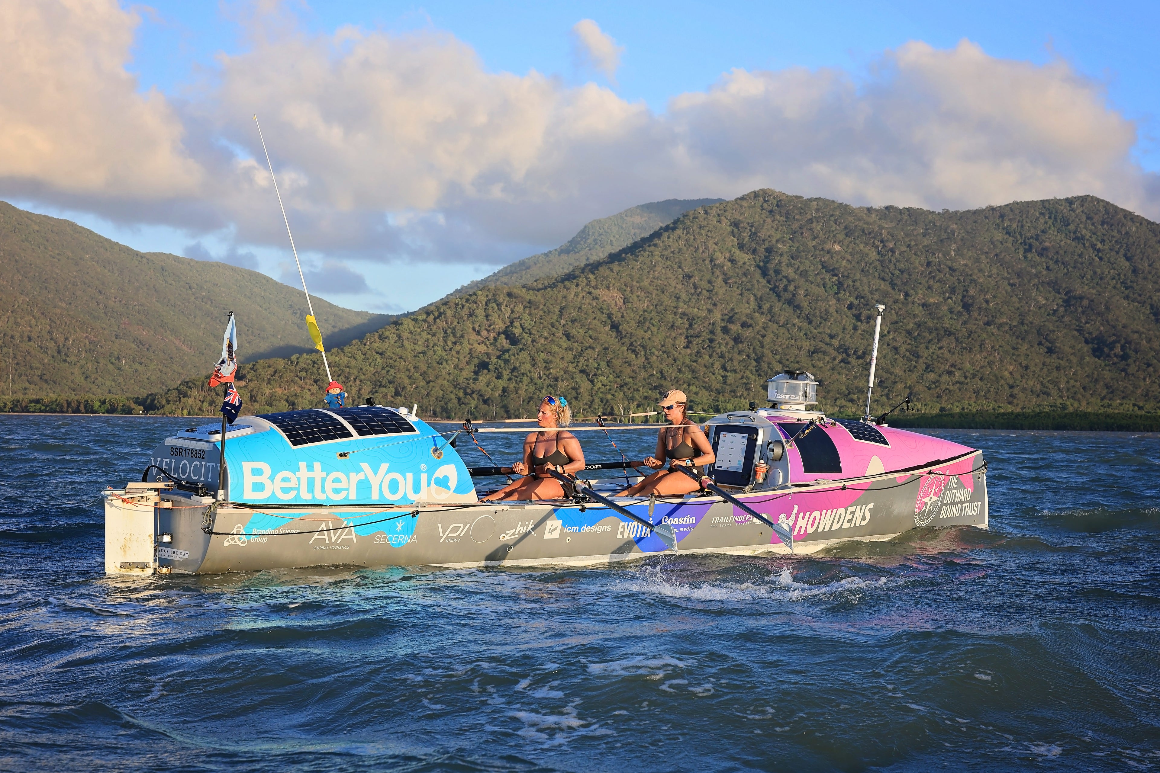 AN OCEAN , BY HAND : JESS ROWE AND MIRIAM PAYNE ROW THE SOUTH PACIFIC ...